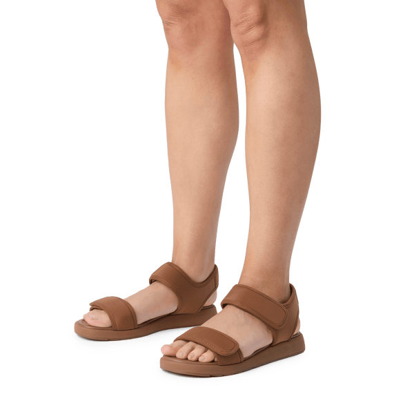 Shop The OG in Brown | Flat Sandals | TWOOBS